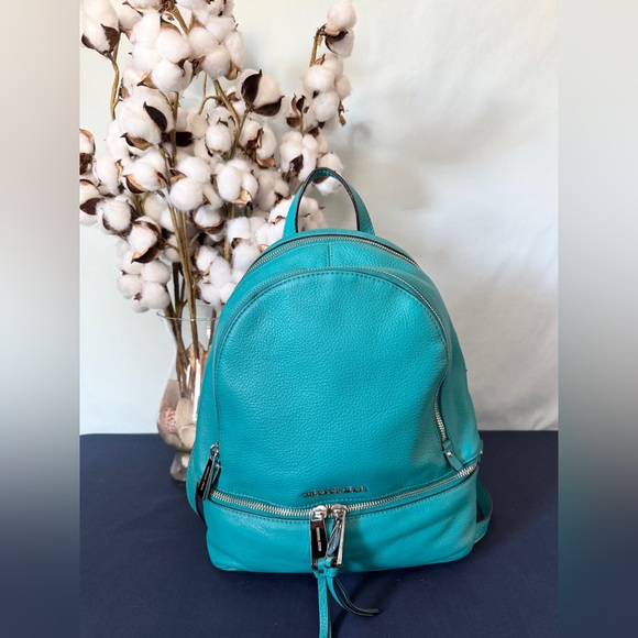 Michael Kors | Bags | Michael Kors Euc Turquoise Pebbled Leather ...
